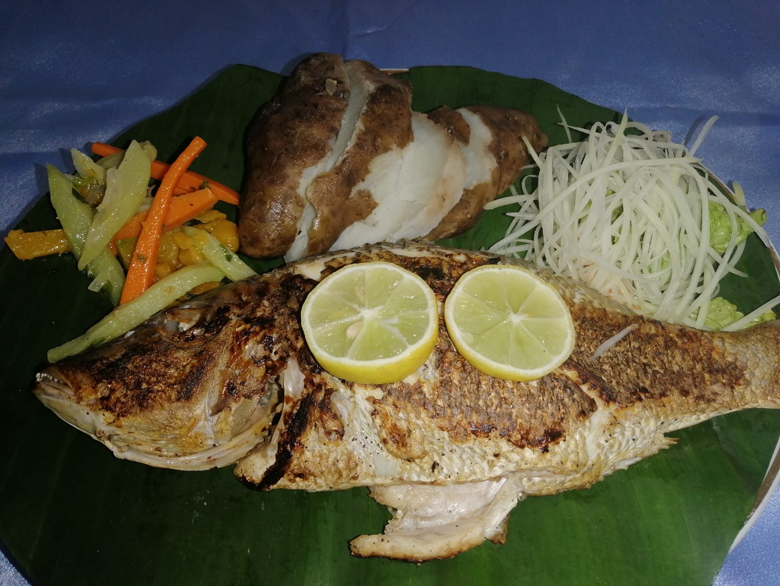 La Caze Mama En | Discovery Rodrigues